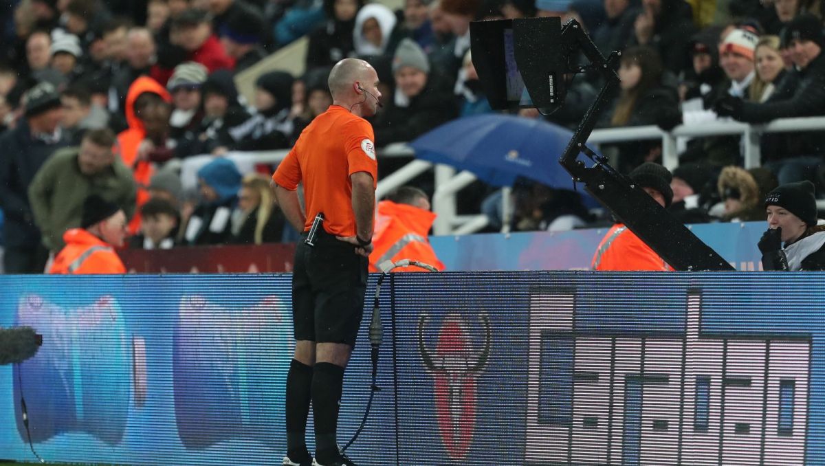 Nie będzie VARu w półfinale rozgrywek w Anglii! | TVP SPORT