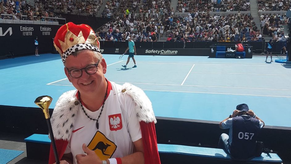 Polak robi furorę w Australian Open. Nazywają go już talizmanem! | TVP ...
