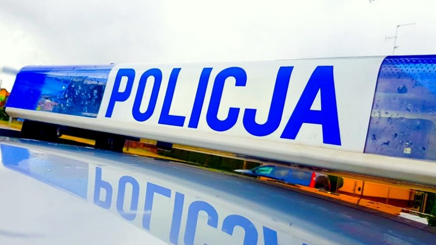 Pijany 60-latek jechał całą szerokością jezdni. Świadek zabrał mu kluczyki Pijany 60-latek jechał całą szerokością jezdni. Świadek zabrał mu kluczyki