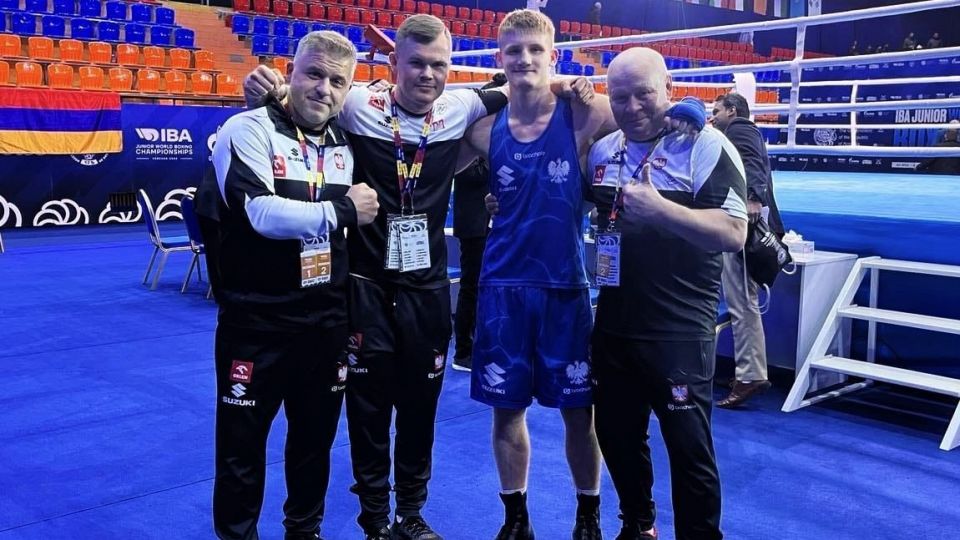 Urbański becomes Poland’s first junior boxing world champion