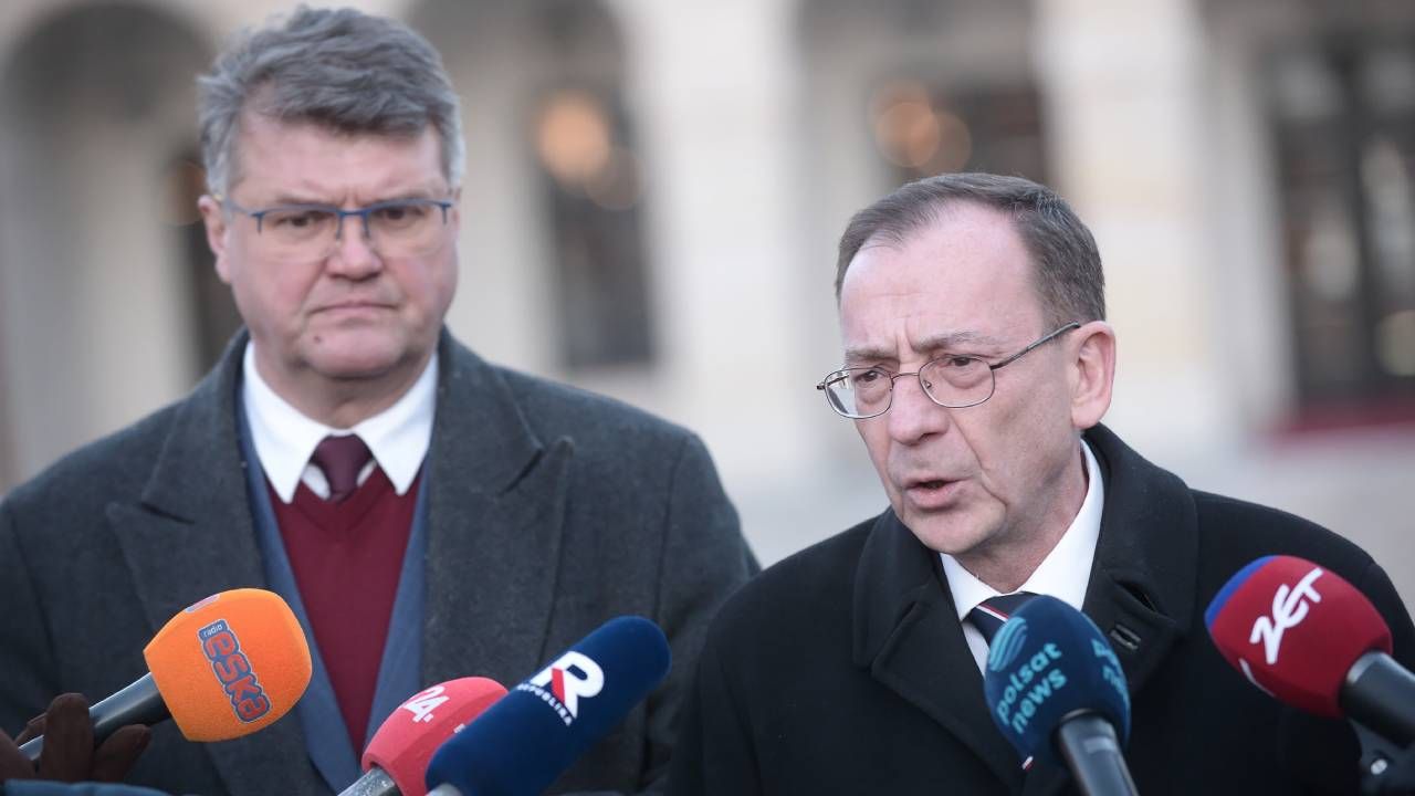 Sprawa Kamińśkiego i Wąsika. Kiedy wygasa mandat poselski i czy można go przywrócić – eksperci ...