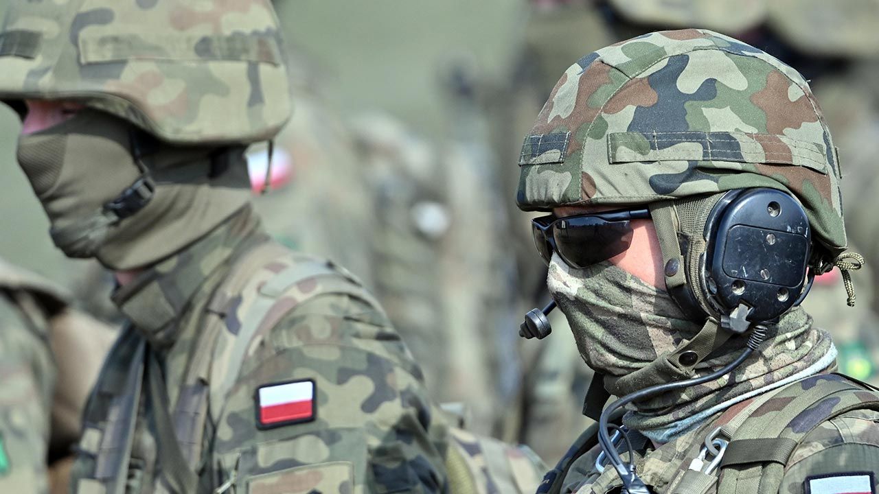 Mielnik: Żołnierz, który strzelał do cywili wydalony ze służby, „w wojsku nie ma miejsca dla ...