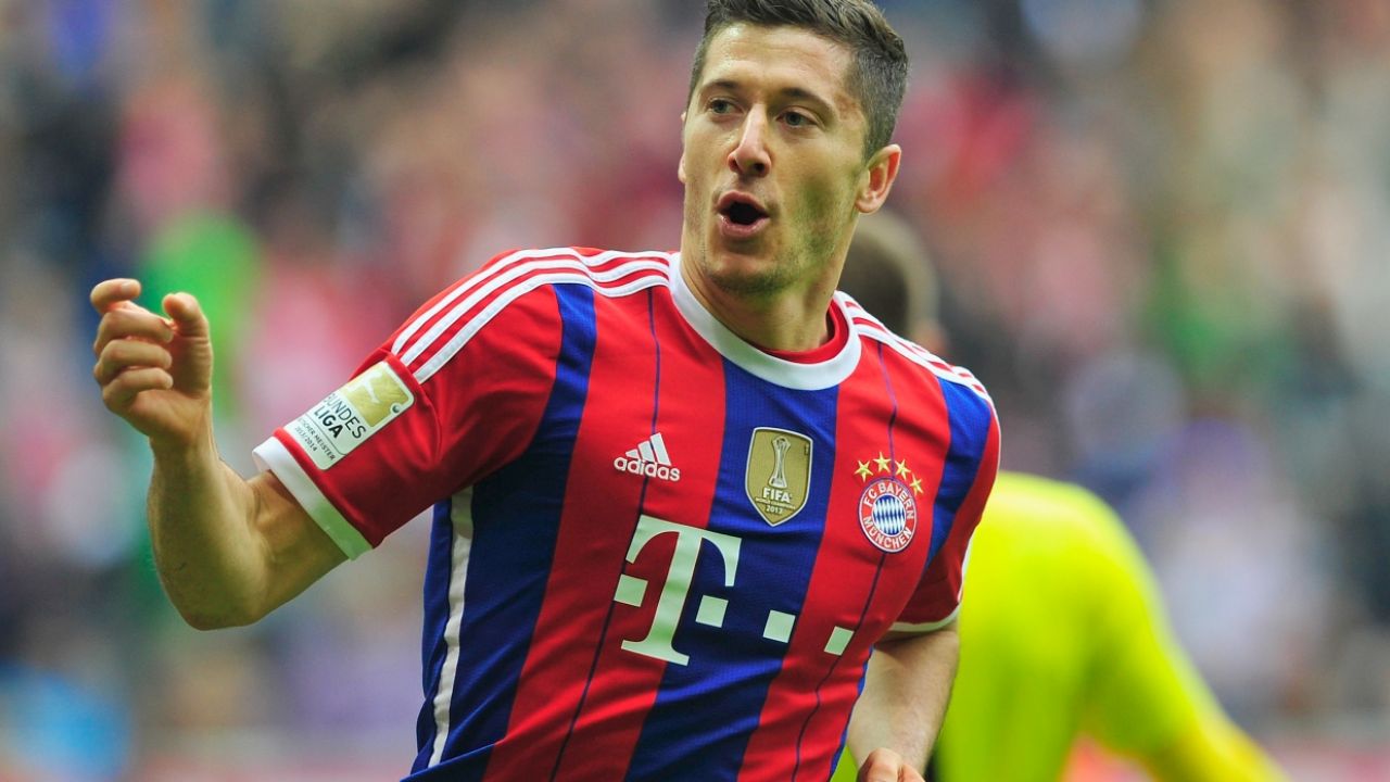 LM: "Lewy" zagra w Rzymie. Milik na Camp Nou? | TVP SPORT