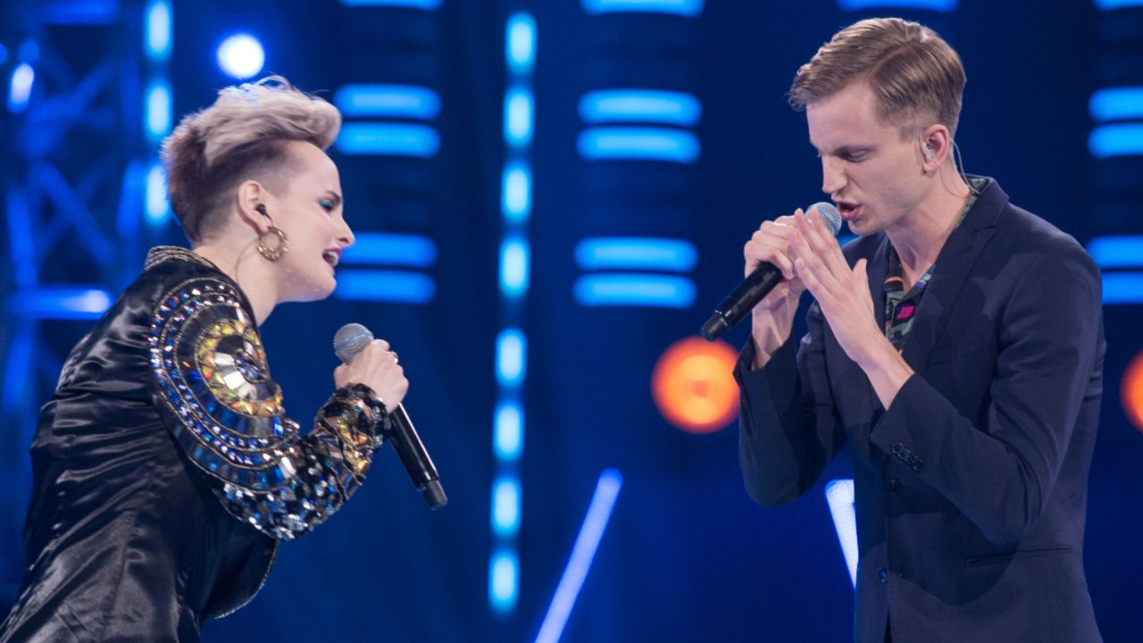 Julianna Olańska vs. Chris Falconnet – „Señorita”