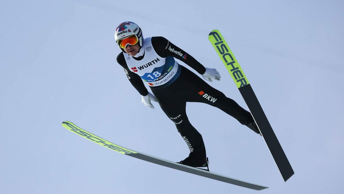 Simon Ammann, czterokrotny mistrz olimpijski, wraca do Pucharu Świata ...