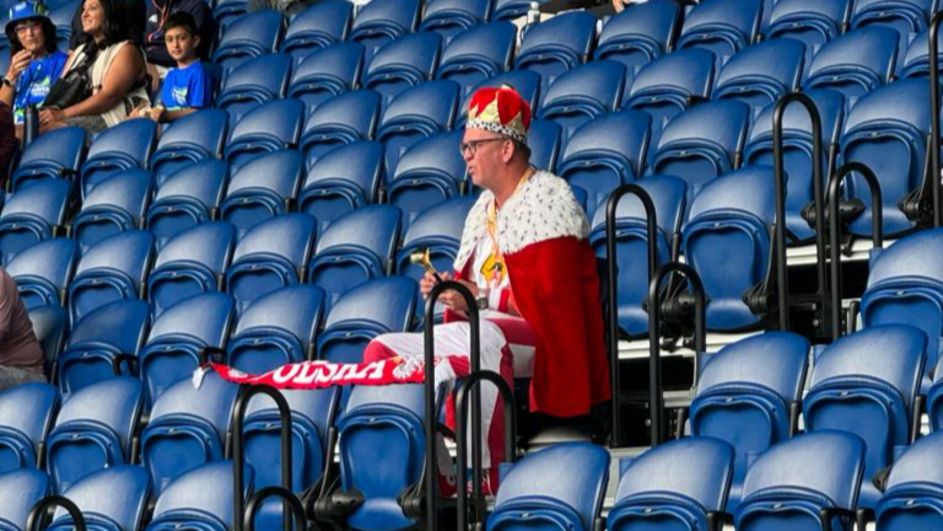 Polak robi furorę w Australian Open. Nazywają go już talizmanem! | TVP ...