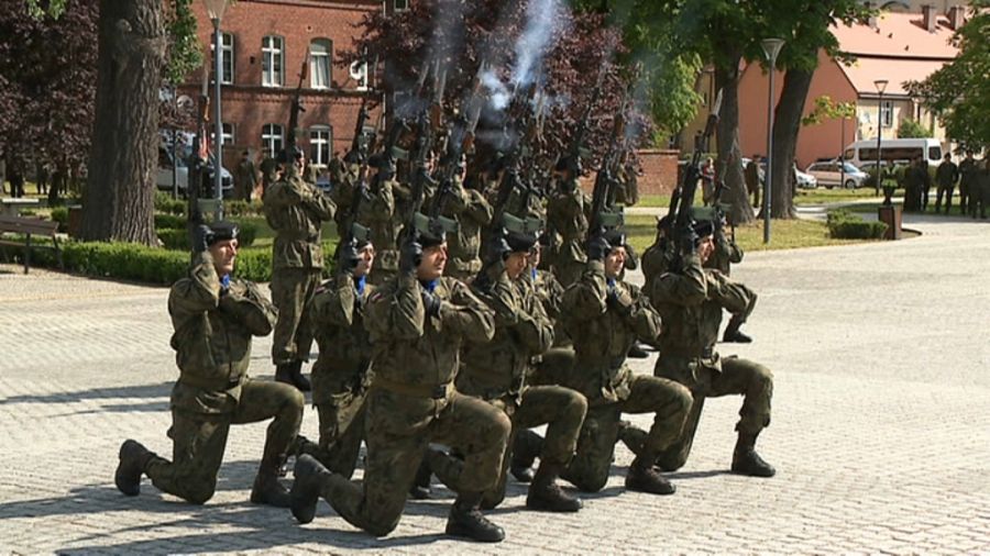 11. Batalion Dowodzenia obchodzi swoje święto. Żołnierze uroczystość ...