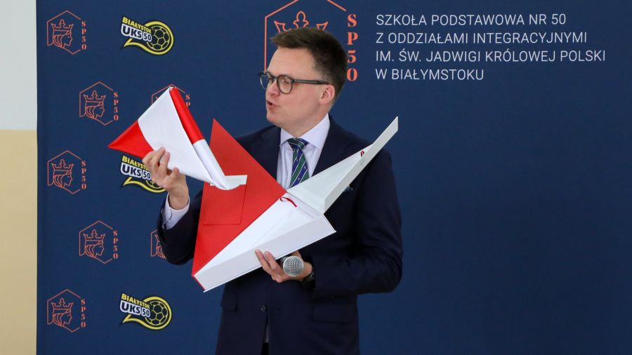 what does polish flag mean