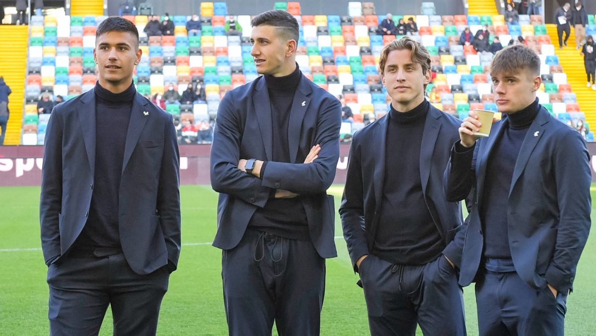 Pogoń Szczecin zaskakuje na koniec okienka. Obrońca z... AS Roma | TVP ...