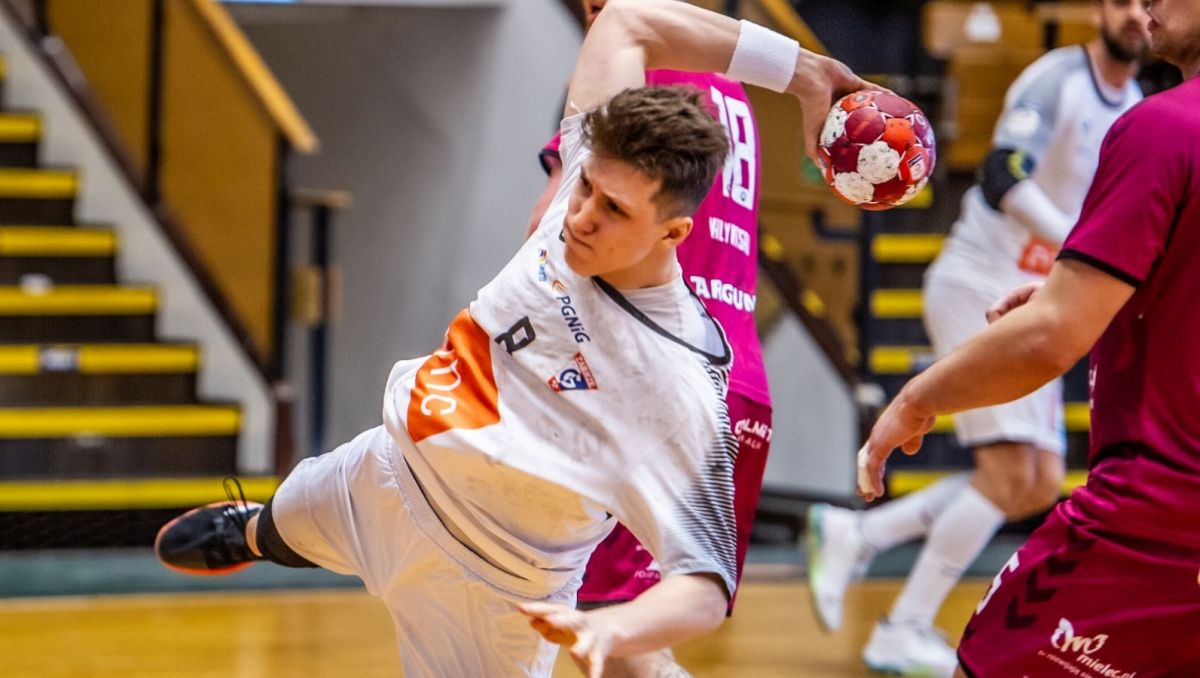 Piłka ręczna. Jakub Sladkowski z Górnika Zabrze może przenieść się do ...