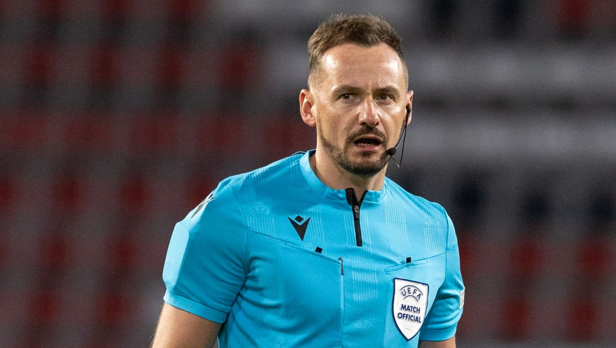 Paweł Raczkowski nawet nie gwizdnął Kontrowersyjna sytuacja w meczu ...