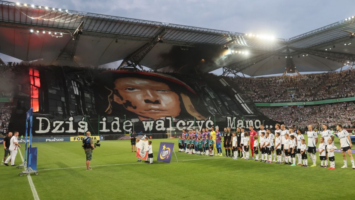 Legia Warszawa uczciła pamięć ofiar Powstania Warszawskiego. Co za ...