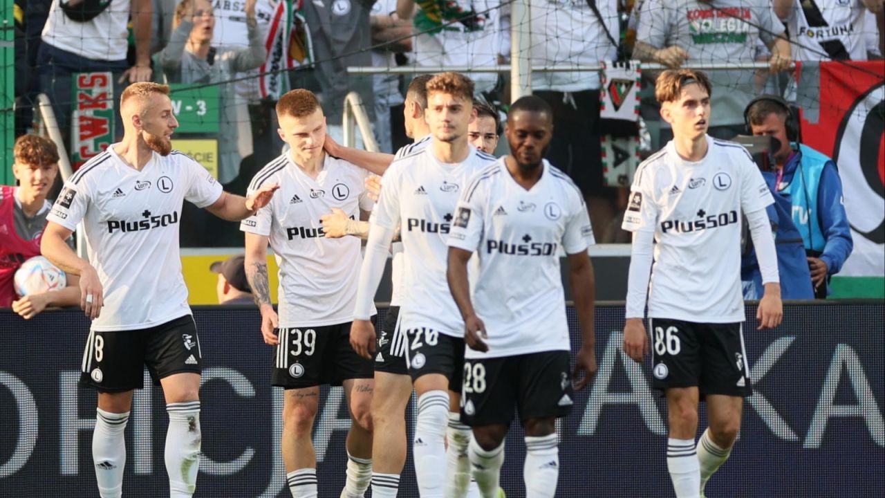Legia Warszawa ma nowego piłkarza. Do klubu dołączy Juergen Elitim ...