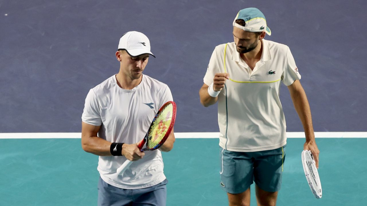 Turniej ATP w Paryżu. Awans Jana Zielińskiego do drugiej rundy debla ...