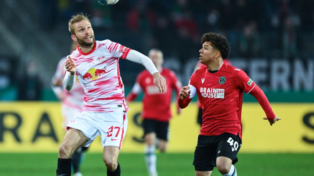 PKO Ekstraklasa. Lawrence Ennali i Michal Siplak w Górniku Zabrze | TVP ...