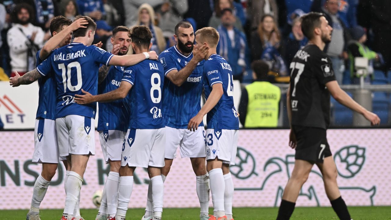 Lech Poznań będzie walczył o mistrzostwo do końca. Marek Rzepka ...