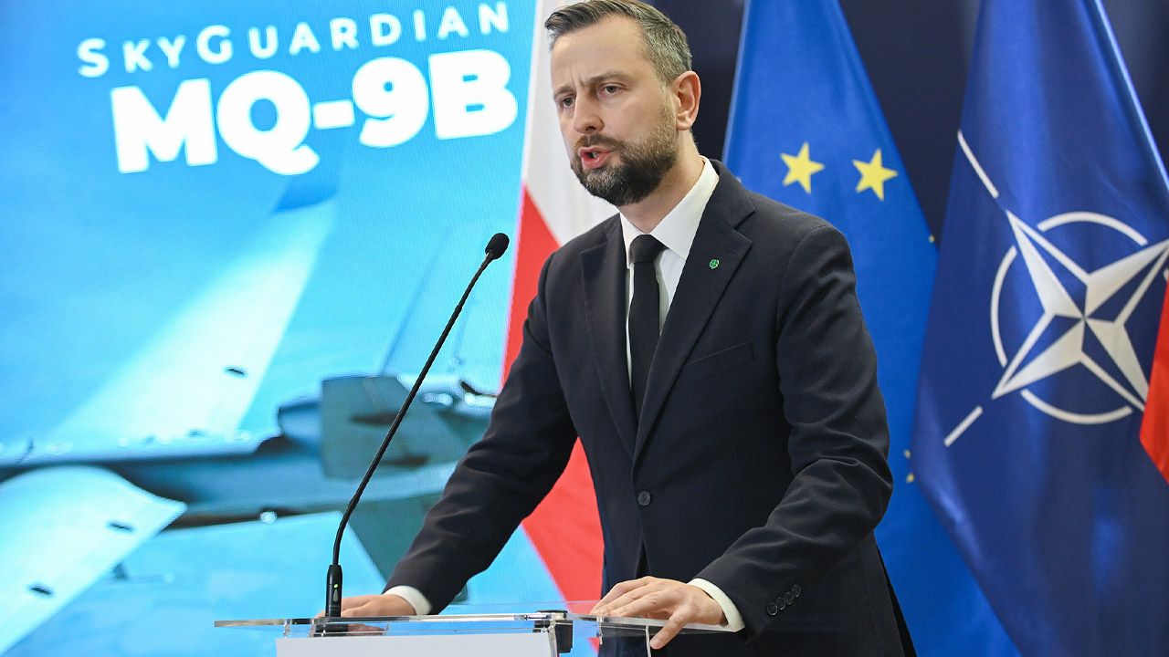 Szef MON Władysław Kosiniak-Kamysz podpisał umowę na nowe drony dla polskiego wojska. Co ...