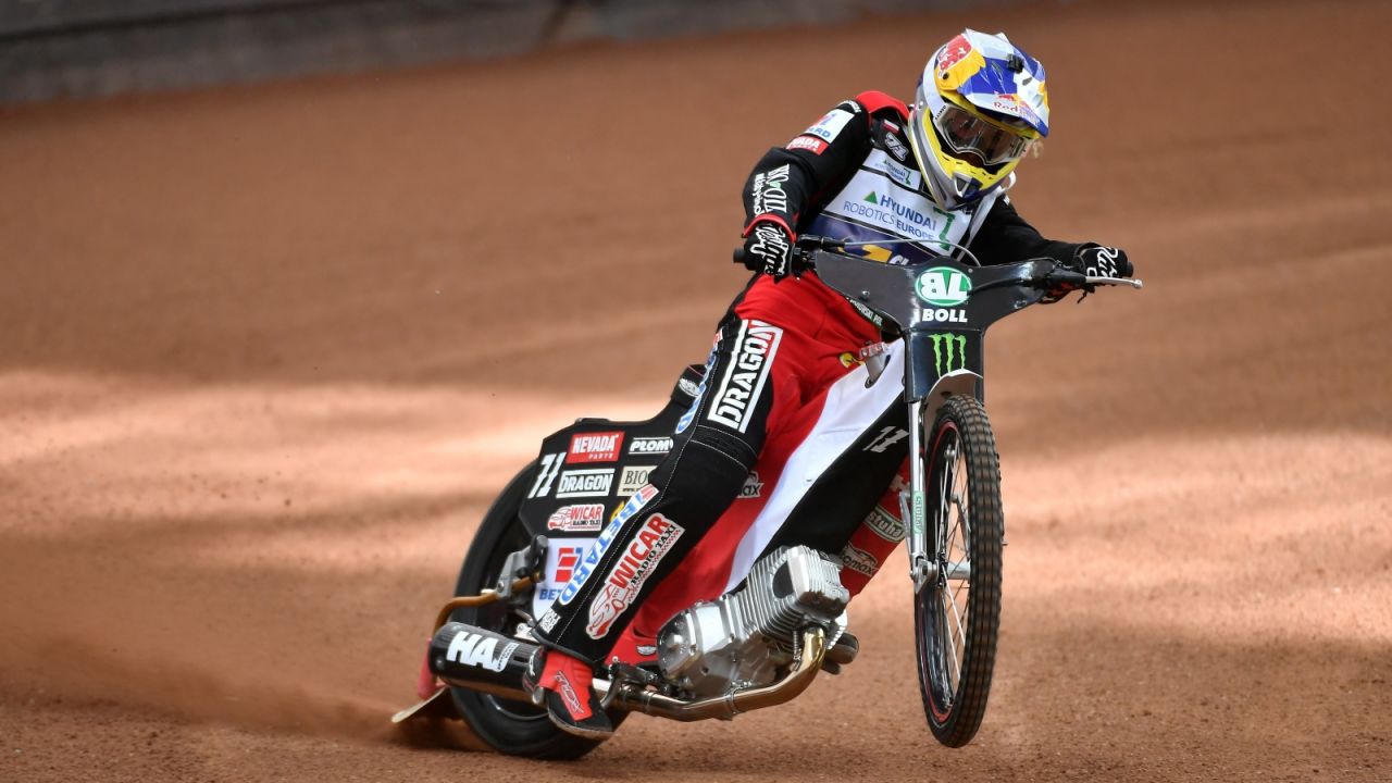 Woffinden triumfuje na Narodowym. Polak na podium! | TVP SPORT