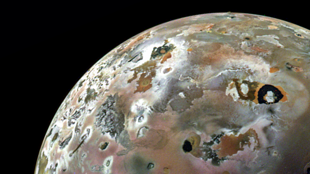 NASA publikuje najnowsze zdjęcia księżyca Jowisza