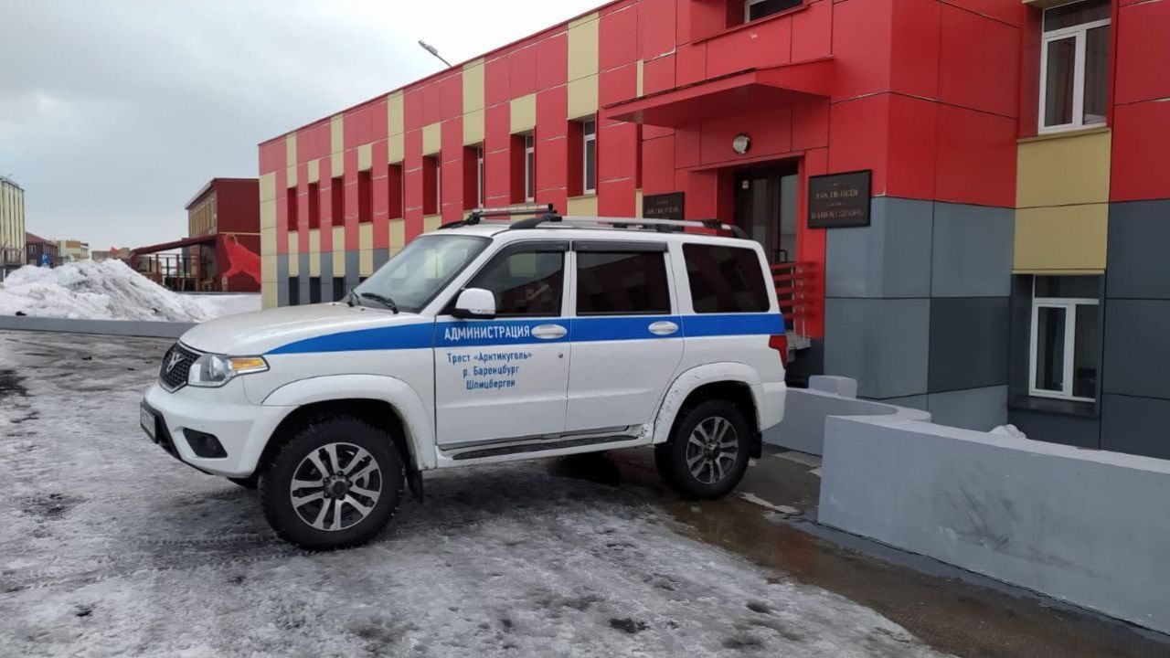 Russia sends provocative ‘police’ car to Norwegian Arctic territory